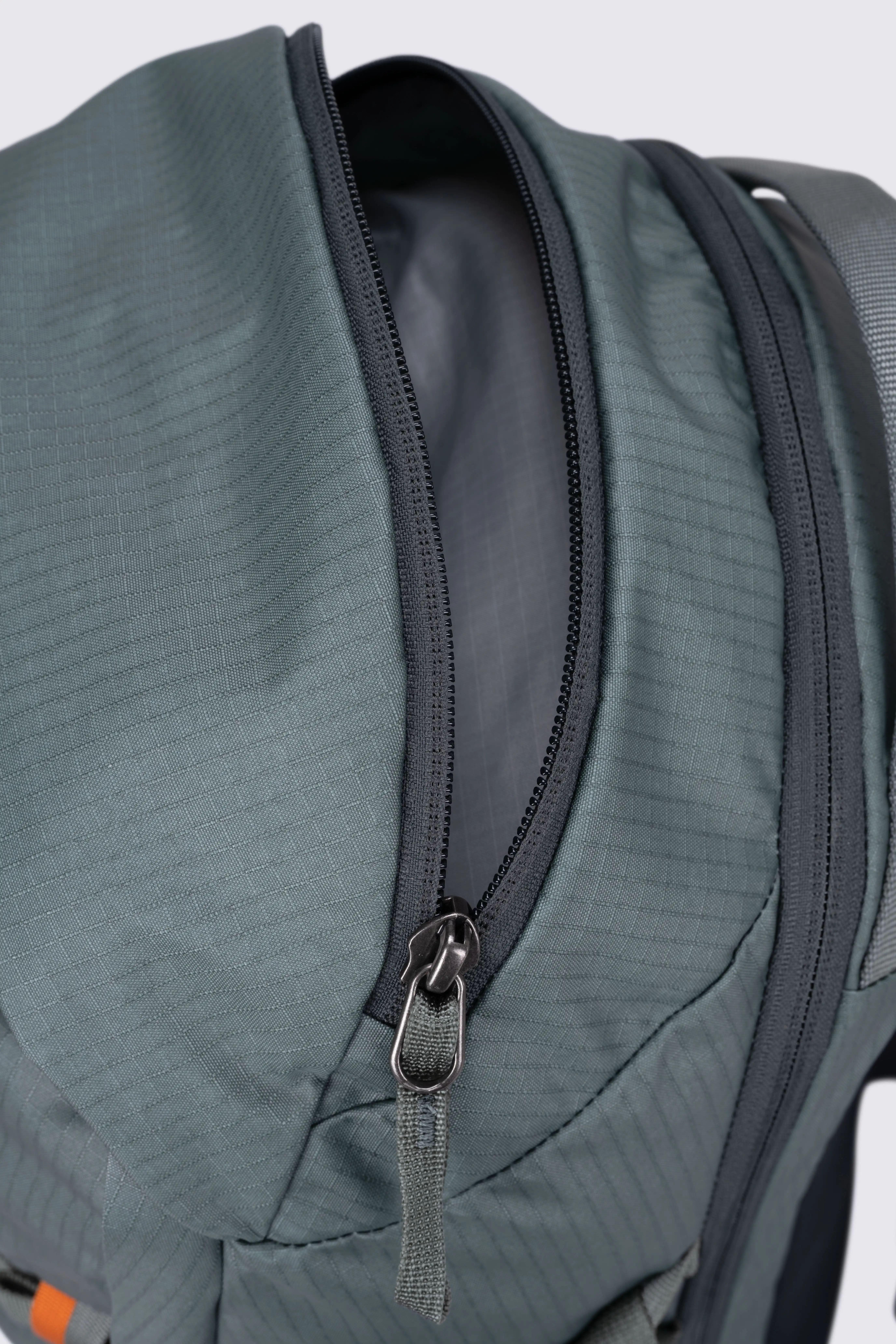Macpac Huka 20L Ski Backpack - Macpac